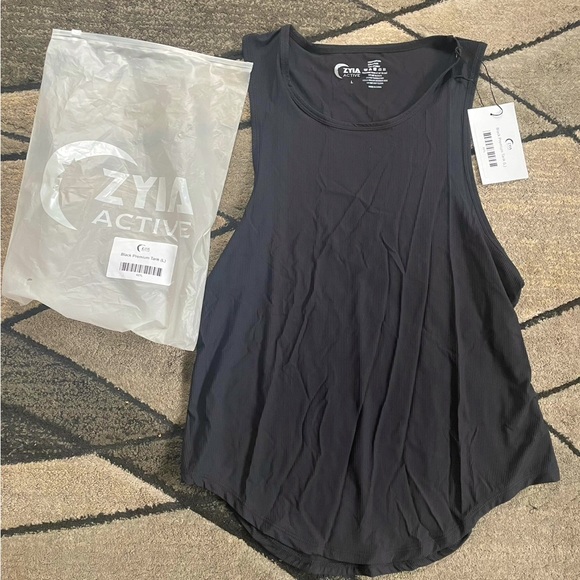 ZYIA | Tops | Zyia Tank | Poshmark